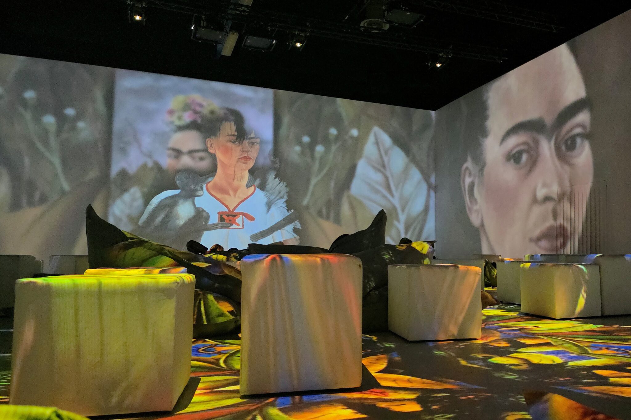 Frida Kahlo – Immersive Experience - Mama im Ländle